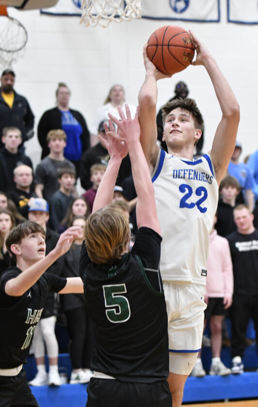 Clutch plays on both ends help Warrior Run win latest battle against ...